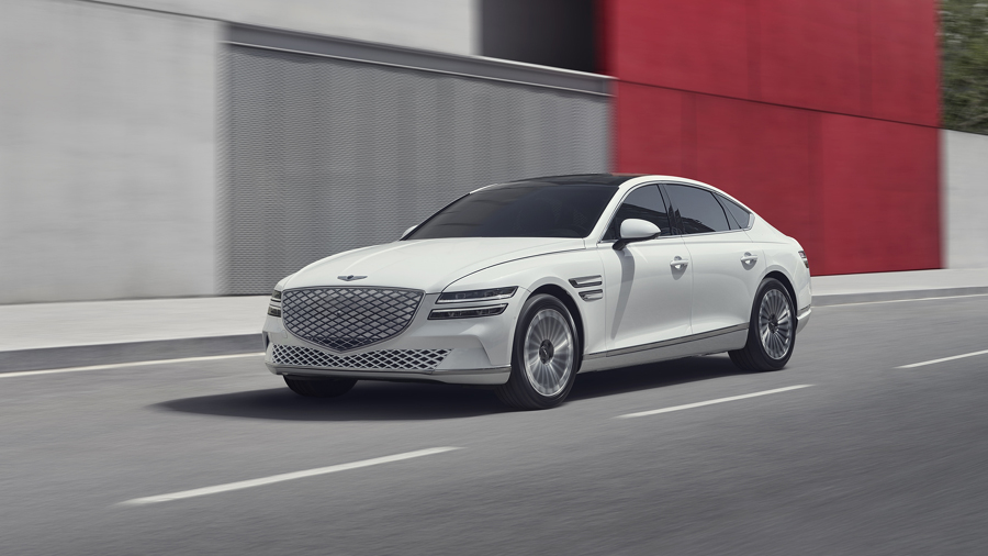 [신차] 제네시스, 브랜드 첫 전기차 ‘G80 전동화 모델’ 출시… 1회 충전 주행거리 최대 427km | 고카넷